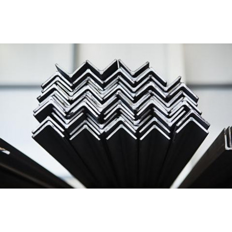 Angulo de 20 x 20 x 3 mm.